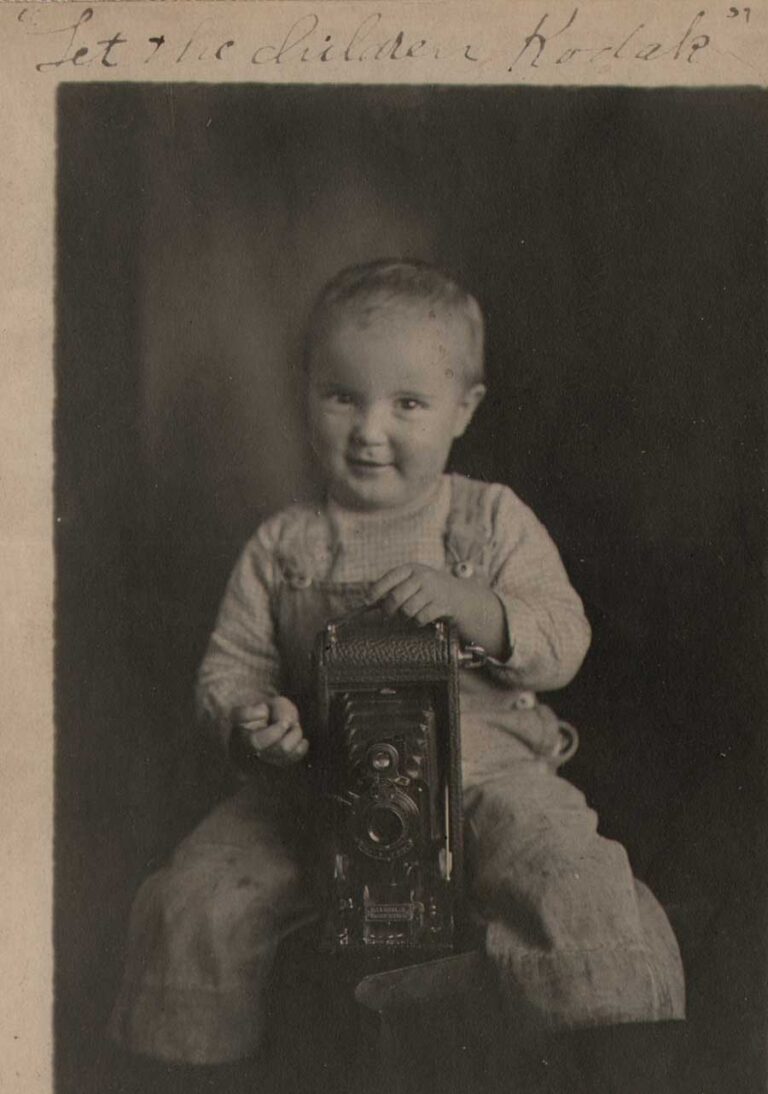 Childhood Photography | PhotoSeed
